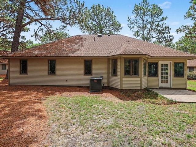 108 Pinnacle Ct, Seven Lakes, NC 27376