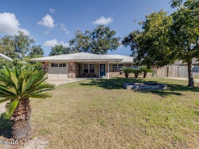 108 R Vance Pl, Long Beach, MS 39560 | MLS #4136 | Compass
