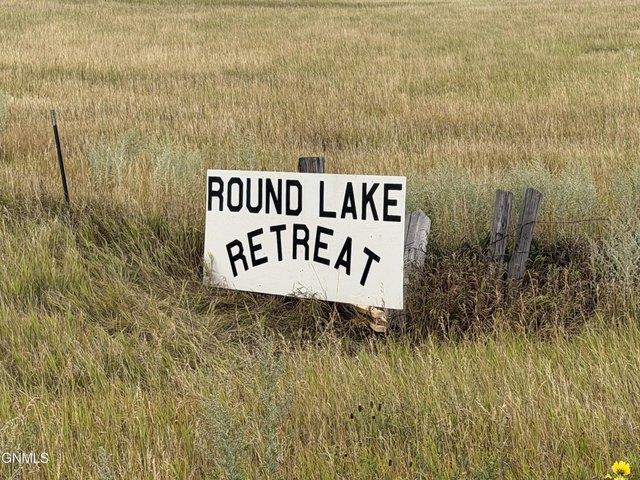 108 Round Lake Rd, Pettibone, ND 58475