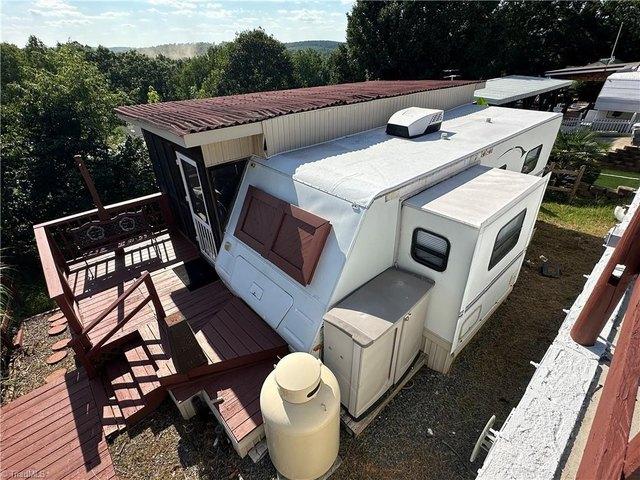 108 Robin Ln, New London, NC 28127