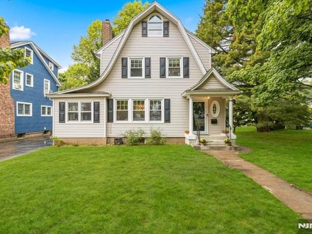108 Rock Rd, Glen Rock, NJ 07452