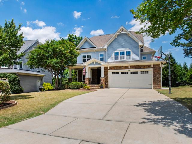 108 Roslin Way