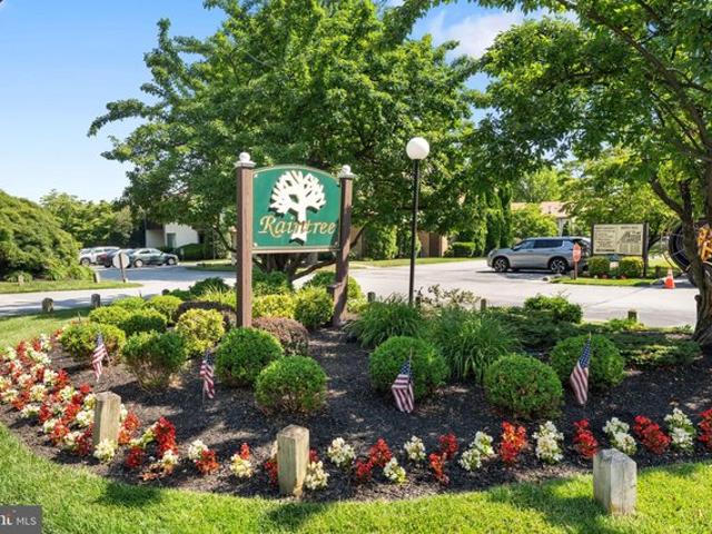 108 Raintree Ln Unit 108, Malvern, PA 19355