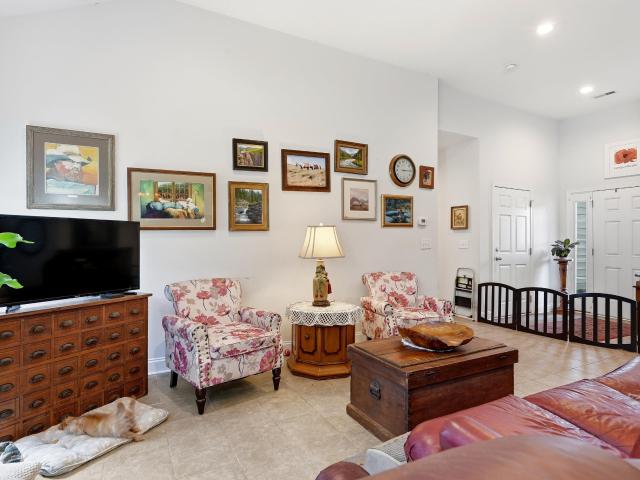 108 River Country Dr