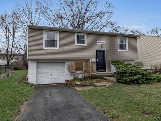 108 W Toulon Dr, Buffalo, NY 14227