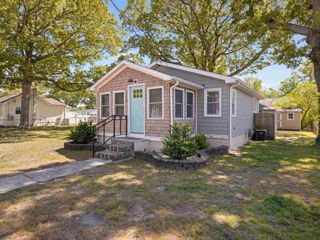 108 W Wilde Ave, Villas, NJ 08251
