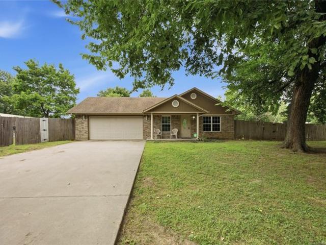 108 W Division St, Oktaha, OK 74450