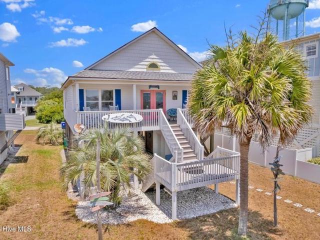 108 W Dolphin Dr, Oak Island, NC 28465