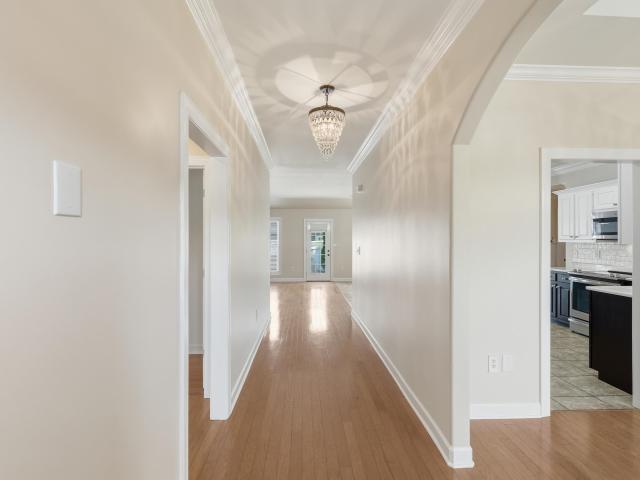 108 W Hollywood Ave