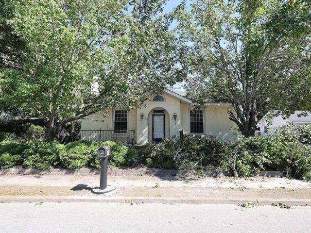 108 W Smith St, Timmonsville, SC 29161