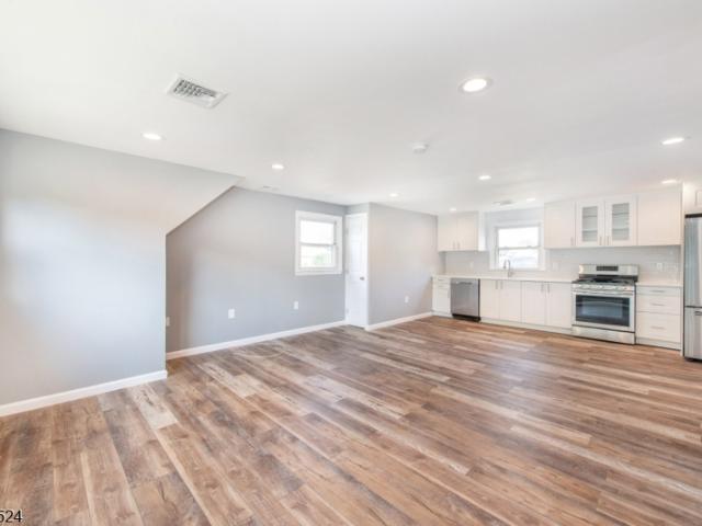 108 Woodrow Ave # 2