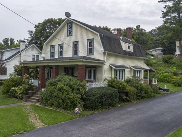108 Wordsworth Ave, Altoona, PA 16602