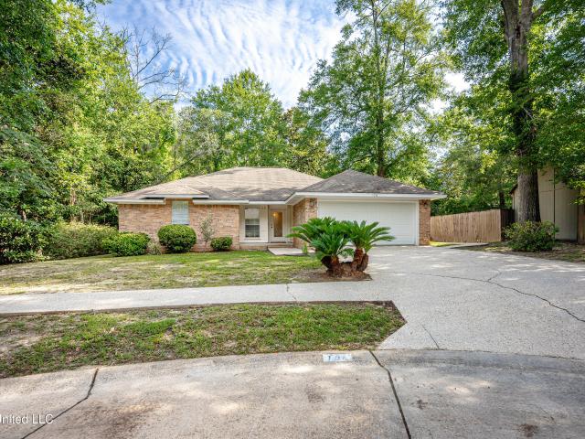 108 Water Oaks Cove