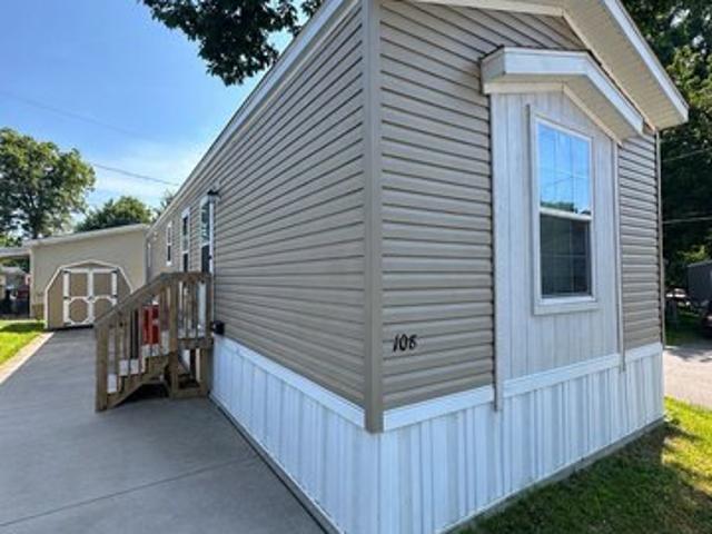 108 Westwoods Unit 108, Amherst, OH 44001