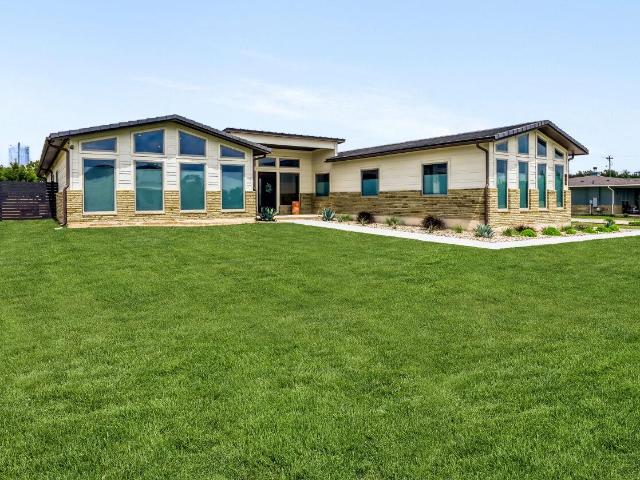 108 Tambra Lea Ln
