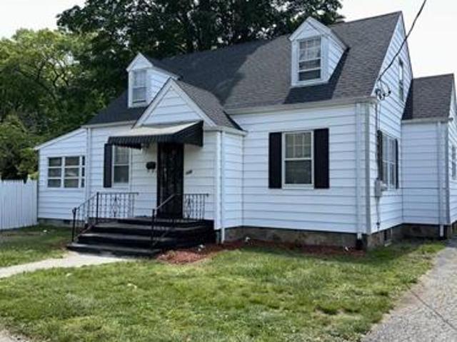 108 Texas Ave, Bridgeport, CT 06610