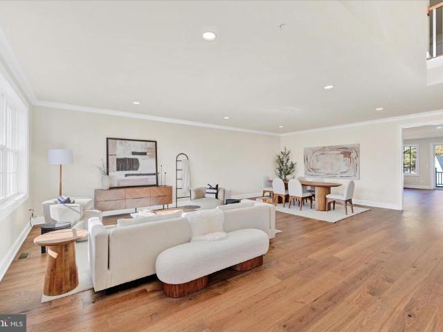 108 Villabrook Way