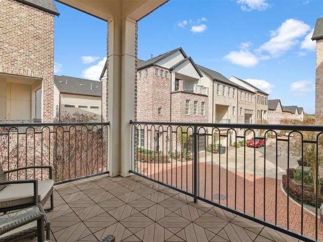 10943 Grove Tree Ln, Houston, TX