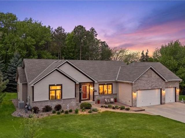 10947 Alexandra Ct, Inver Grove Heights, MN 55077