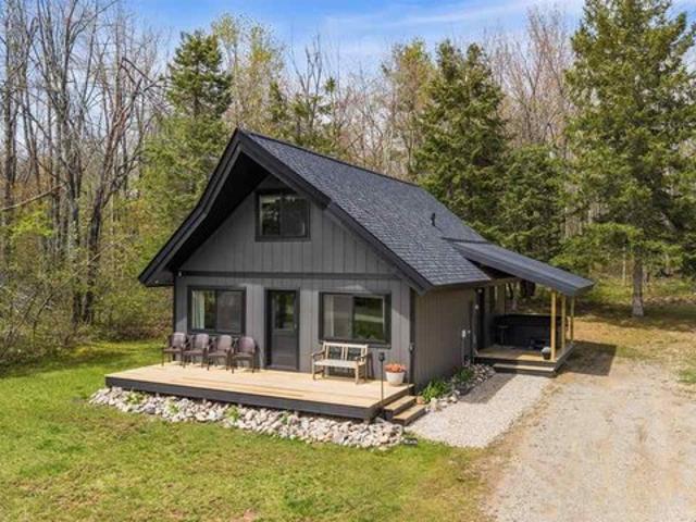 10945 Pleasant Ridge Rd, Elmira, MI 49730
