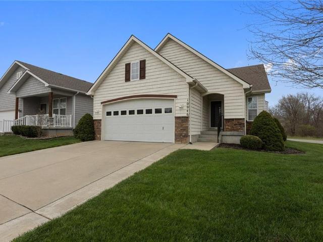 10946 Whispering Ln, Kansas City, KS 66109 | MLS #2611
