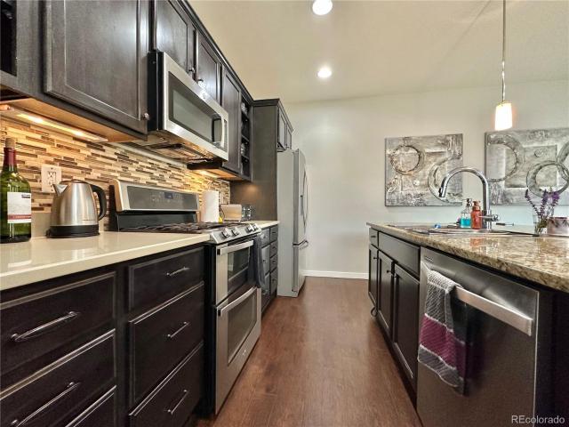 10948 Pastel Point