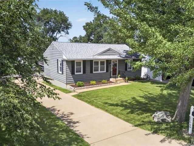 10949 Coral Ridge Dr, Saint Louis, MO 63123