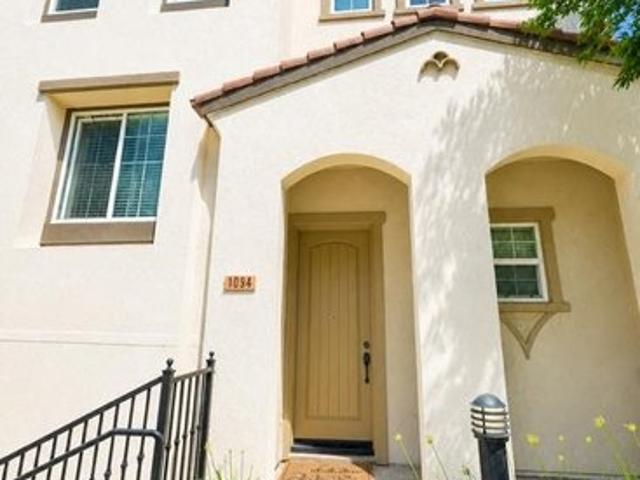 1094 Mente Linda Loop, Milpitas, CA 95035