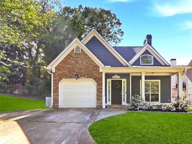 1094 Fourth St, Stone Mountain, GA 30083