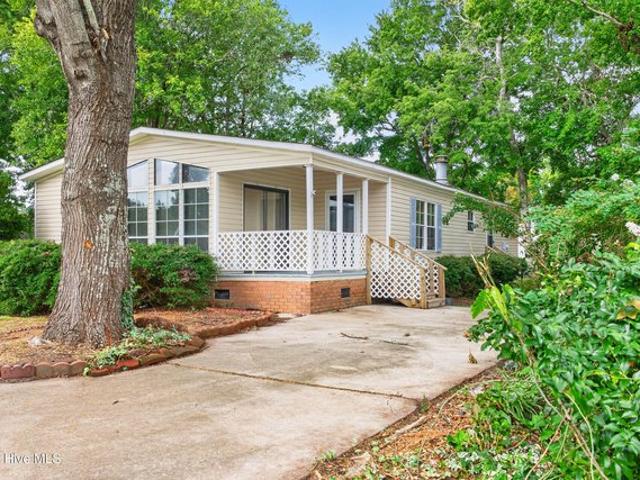 1094 Gull Ct SW, Calabash, NC 28467