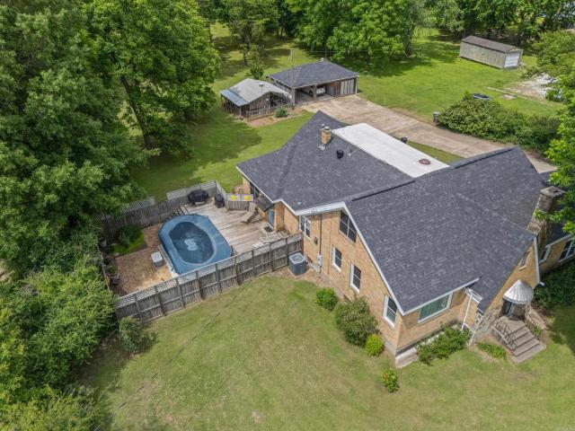 1094 Hwy 49 W