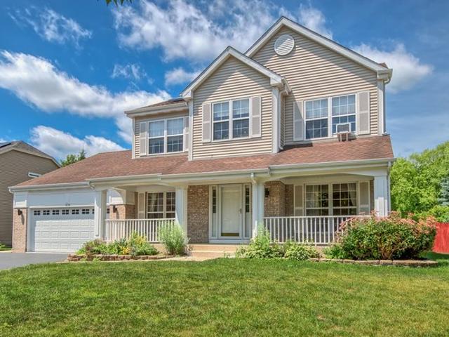 1094 Vista Dr, Gurnee, IL 60031