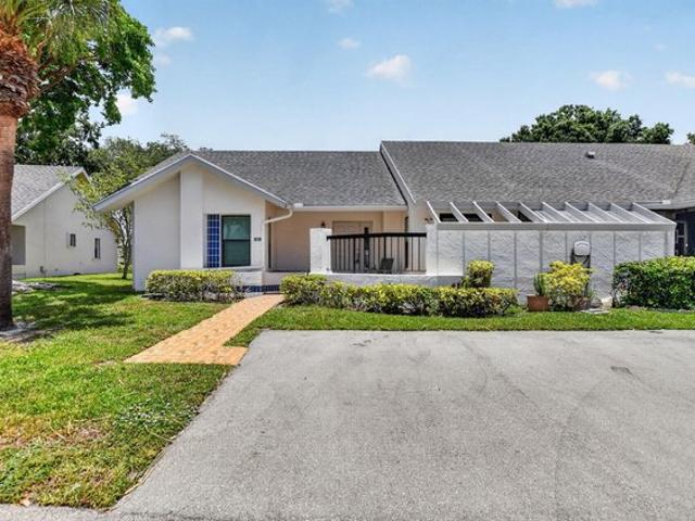 10953 Lake Front Pl, Boca Raton, FL 33498