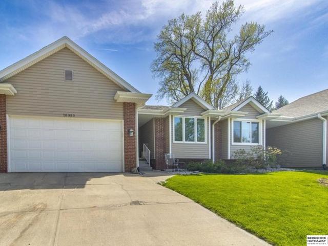 10953 Marcy Plz, Omaha, NE 68154