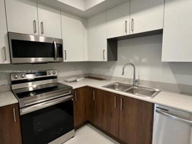 10950 82 NW #312, Doral, FL 33178