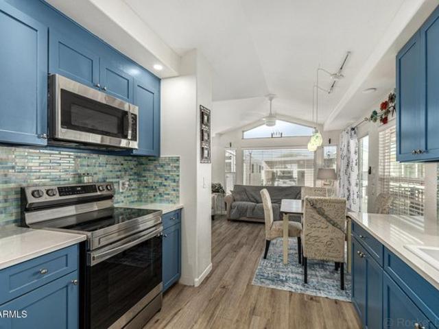 10950 W Union Hills Dr Unit 2415, Sun City, AZ 85373