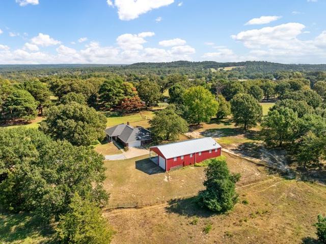 10950 Castleberry St, Brownsboro, TX 75756