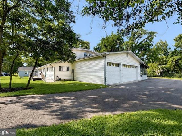 10951 Poplar Dr, Lusby, MD 20657
