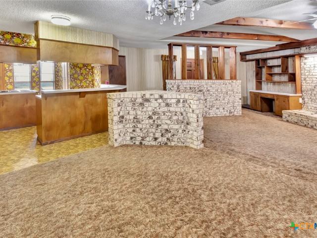 10957 N US Highway 77