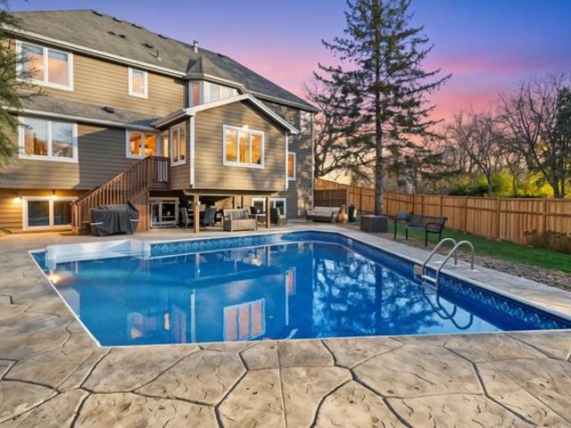 10954 Yukon Ave S, Bloomington, MN 55438