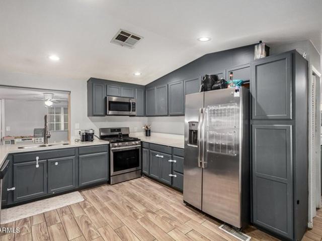 10955 N 79th Ave Lot 95, Peoria, AZ 85345
