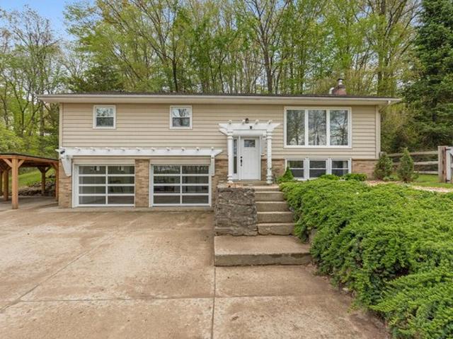 10958 Grand River Dr SE, Lowell, MI 49331