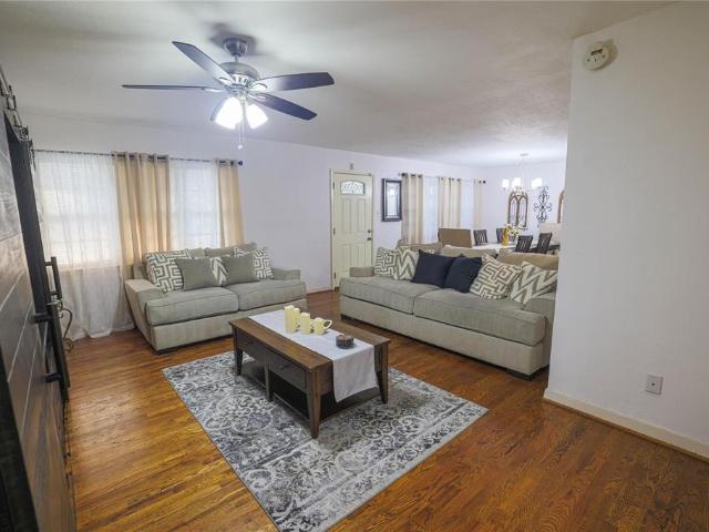 10959 Park Oak Circle