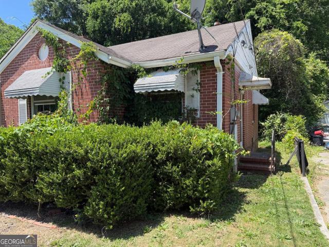 1095 Mimosa Drive