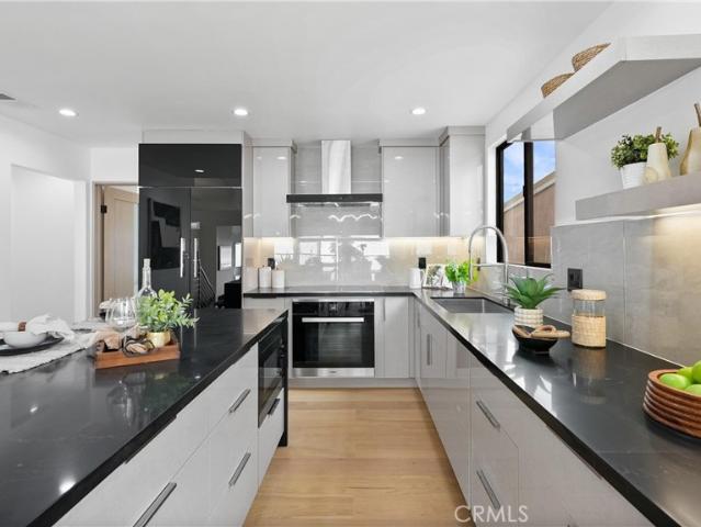1095 Miramar St, Laguna Beach, CA 92651 | MLS #OC26068