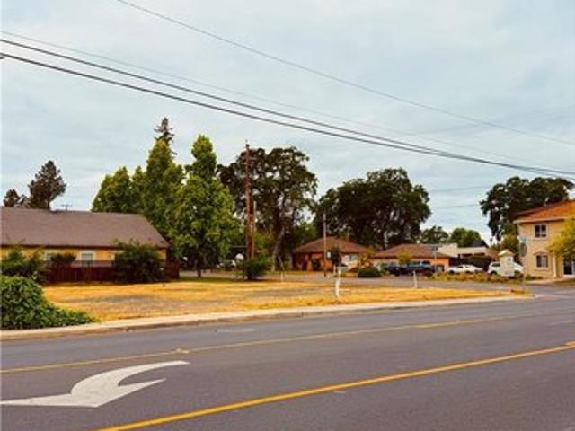 1095 N Main St, Lakeport, CA 95453