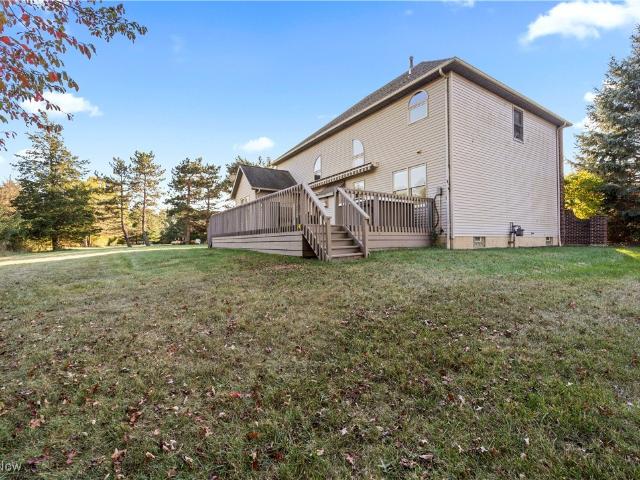 1095 Arrowhead Drive