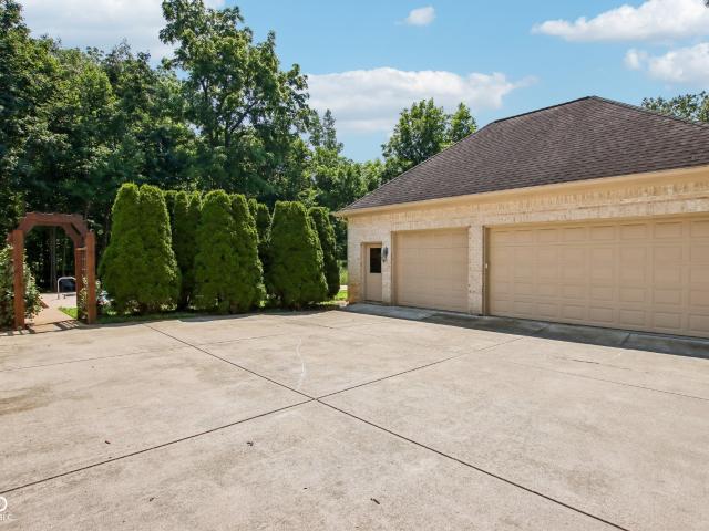 1095 Bear Cub Drive