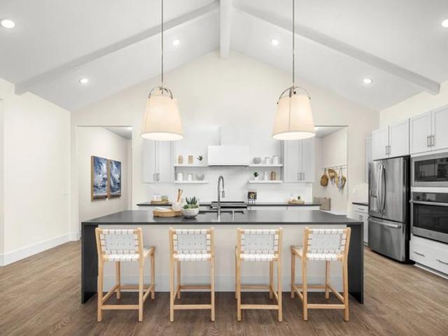 1095 Honeysuckle Hill Ave, Galt, CA 95632