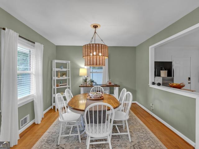 1095 Latham Road